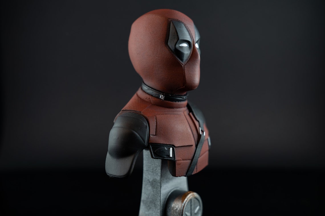 3D Printed and Hand Painted Deadpool Buste - Etsy
