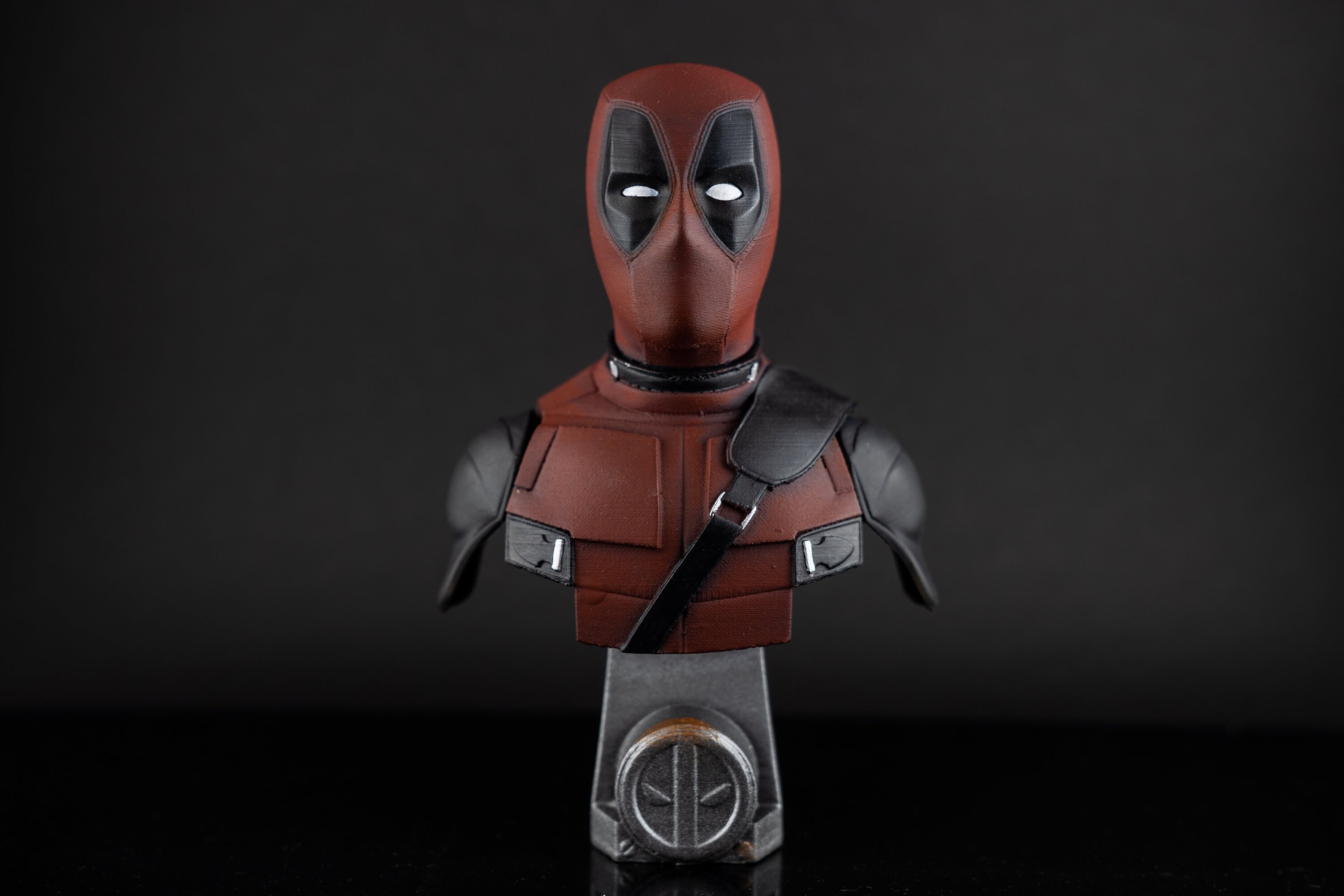 3D Printed and Hand Painted Deadpool Buste - Etsy