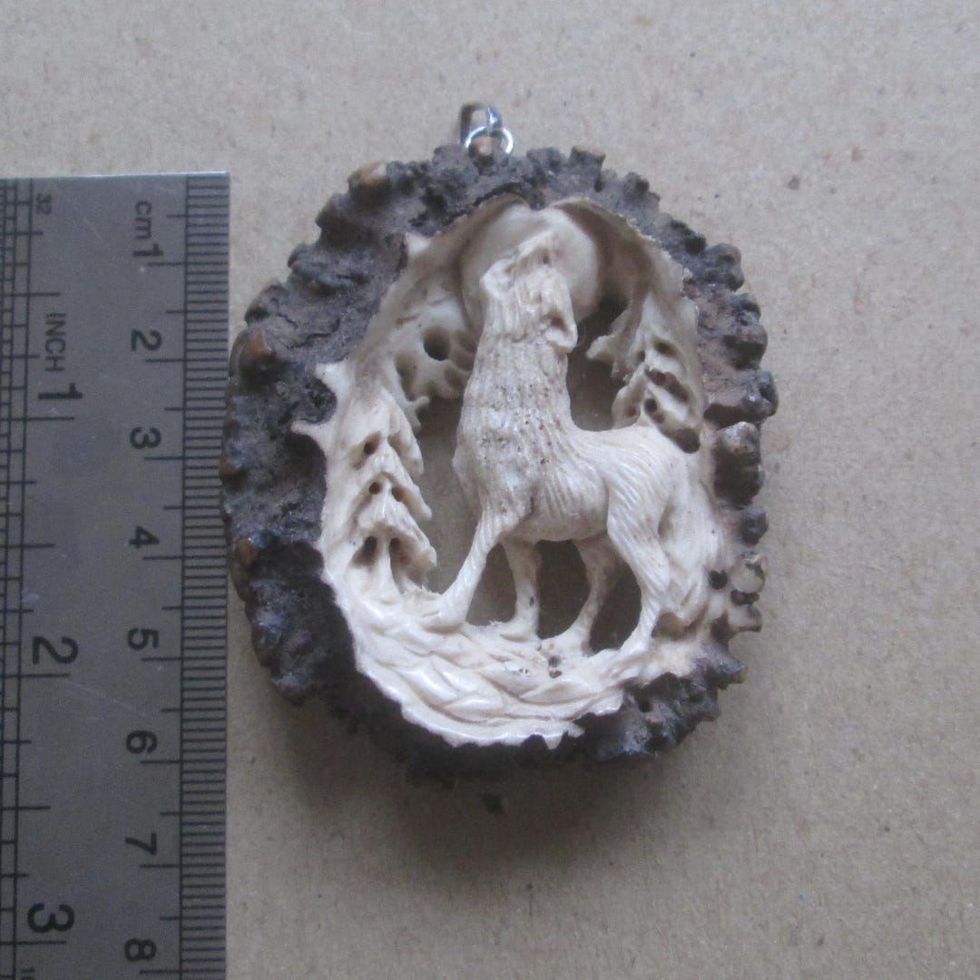 Moon Howling Wolf Carved Antler Pendant, Deer Horn Bali Bone Carving ...