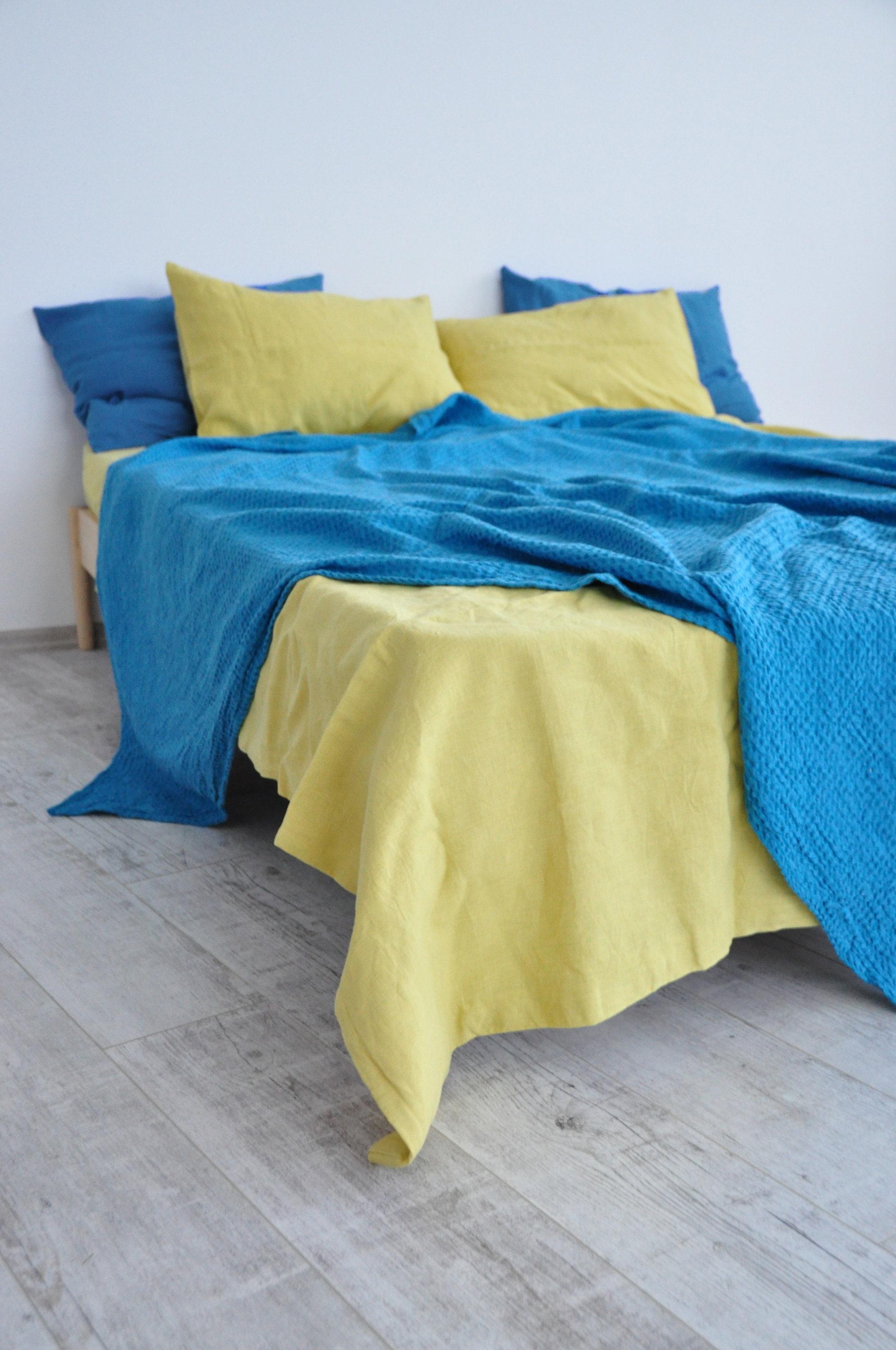 Sea wave waffle linen coverlet / Softened linen / Heavy weight | Etsy