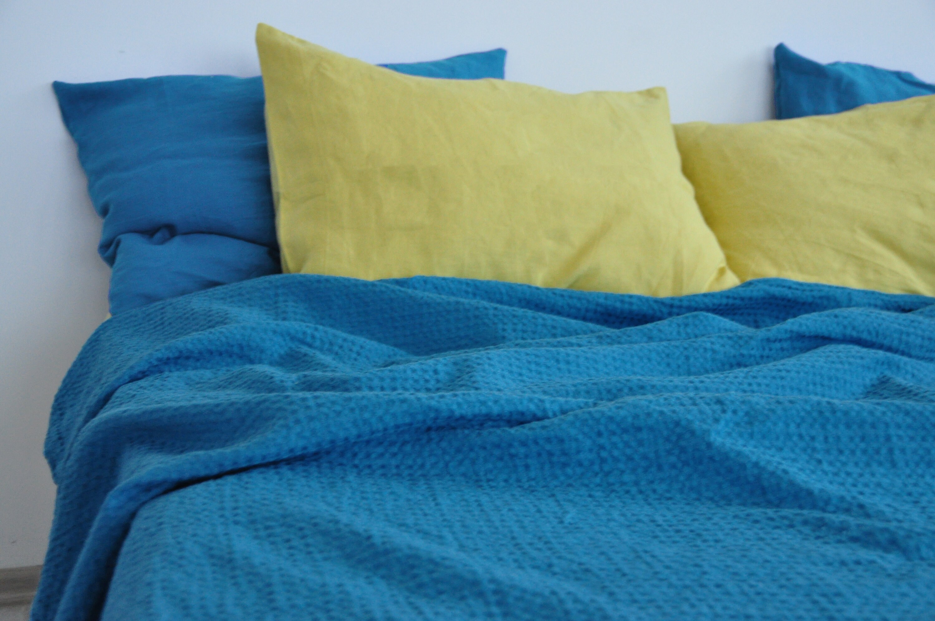 Sea wave waffle linen coverlet / Softened linen / Heavy weight | Etsy