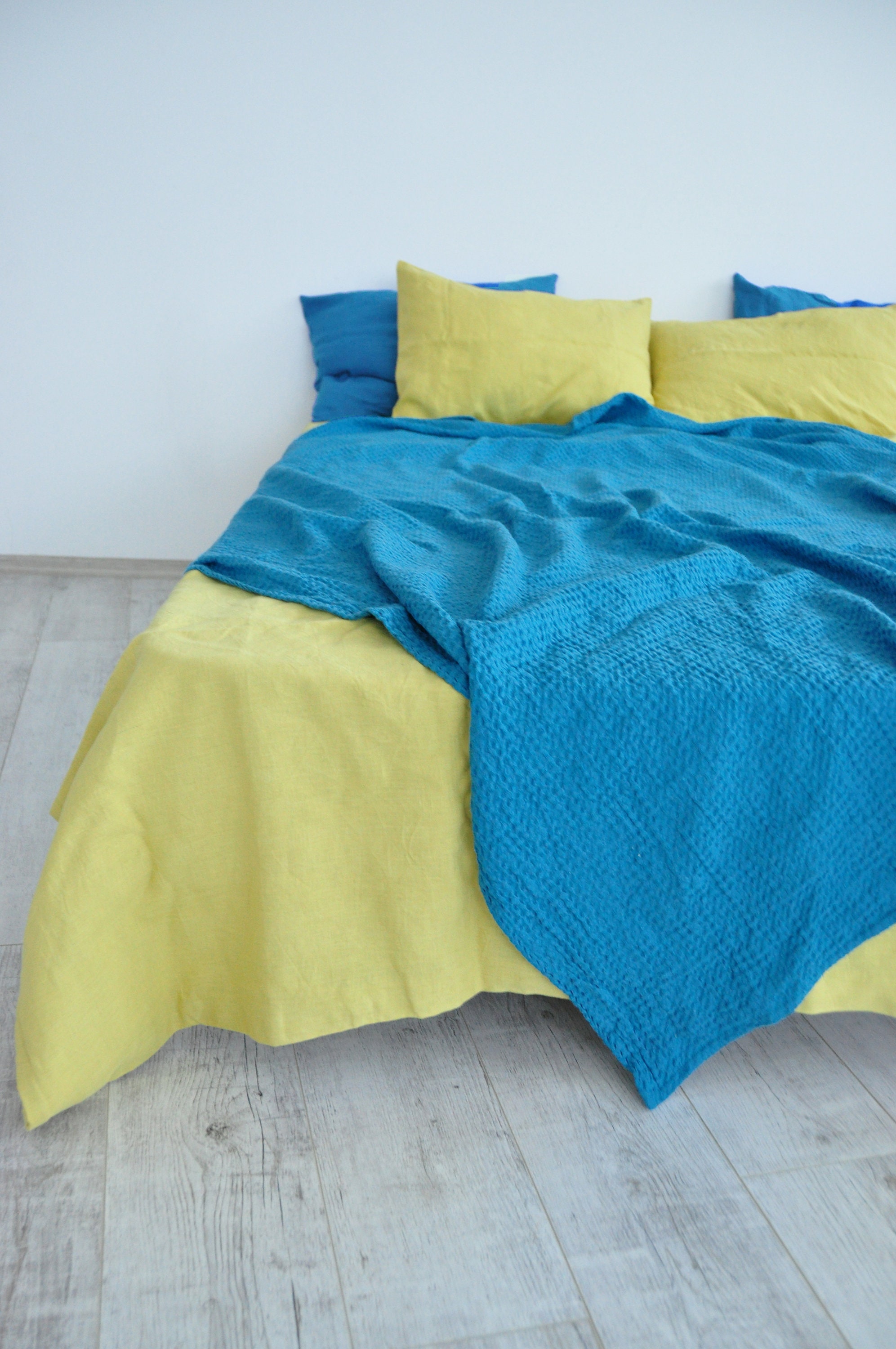 Sea wave waffle linen coverlet / Softened linen / Heavy weight | Etsy