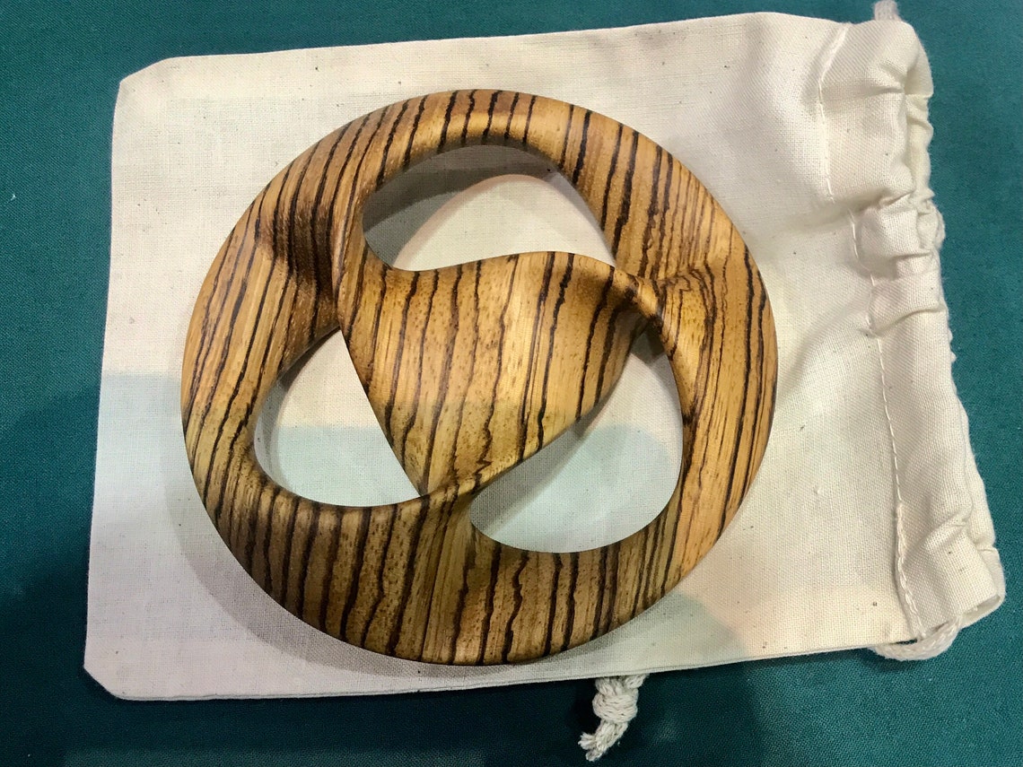Triquetra Mobius Strip-like Wood Carving Trefoil Math | Etsy