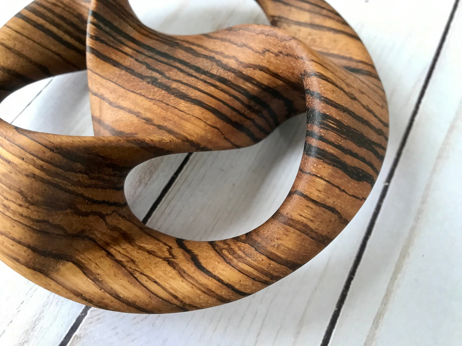 Triquetra Mobius Strip-like Wood Carving Trefoil Math - Etsy