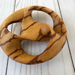 Triquetra Mobius Strip-like Wood Carving Trefoil Math Sculpture Celtic ...