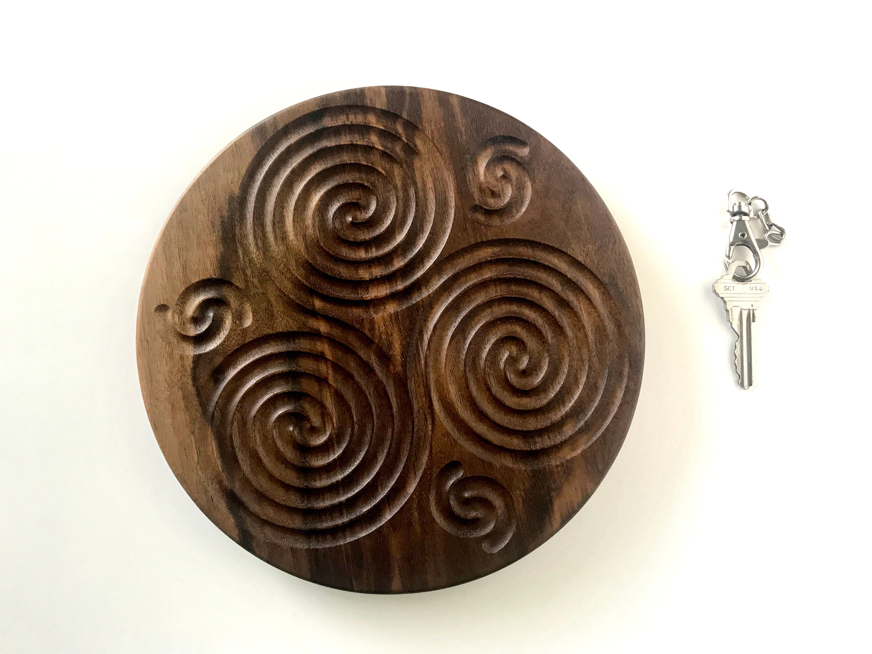 Celtic Spiral Finger Labyrinth - Triskele Continuous Prayer Hand ...