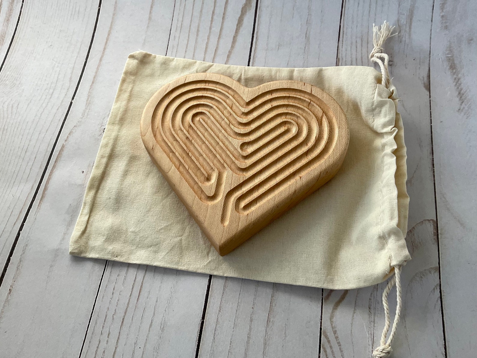 Small Heart Finger Labyrinth - Maple Wood Meditation Labyrinth | Hand ...