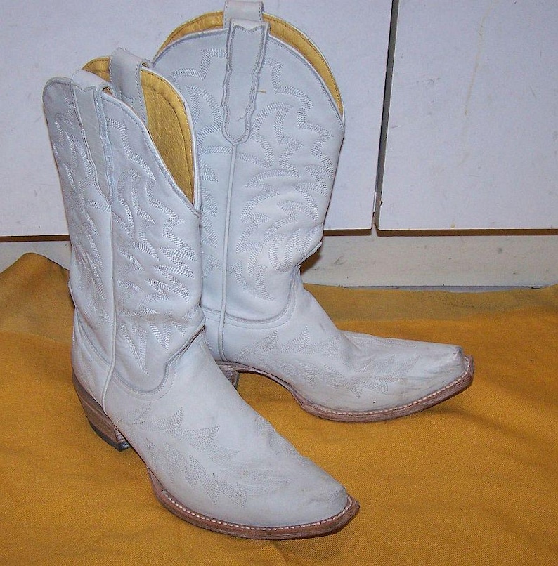 White Snip Toe Cowgirl Boots - Cavender's - US Women's 6.5B - Etsy