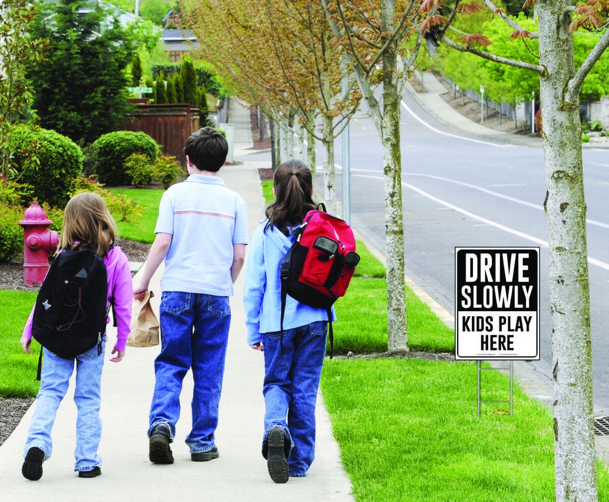 Drive Slowly Kids Play Here Yard Sign, Drive Slow/children at Play ...