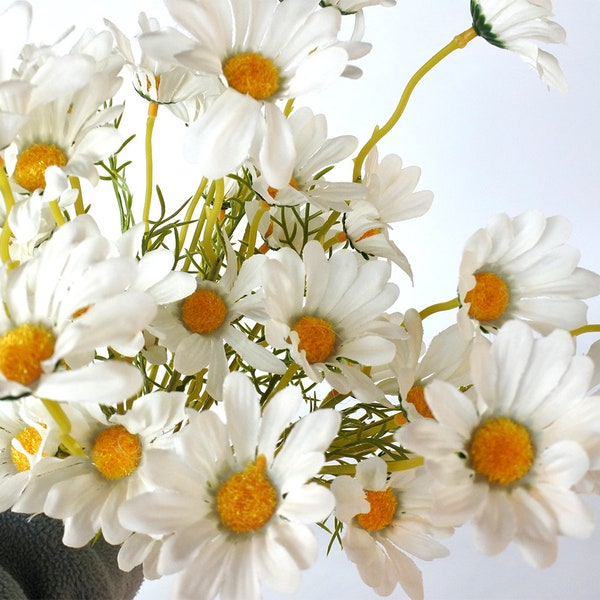White Daisy Bouquet - Etsy