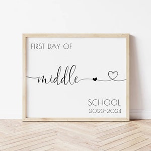 Printable First Day of School Sign, First Day of School Chalkboard Sign ...