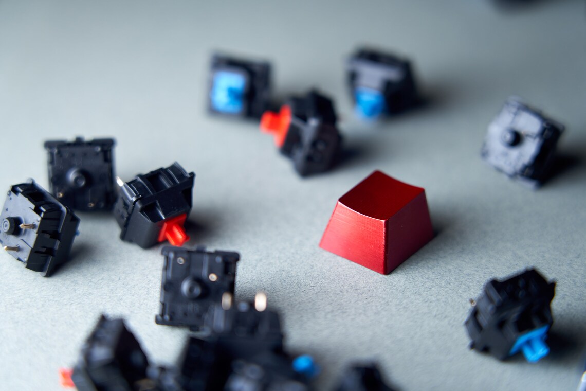 Machined Aluminum MX Keycap OEM R4 esc Deep Red - Etsy