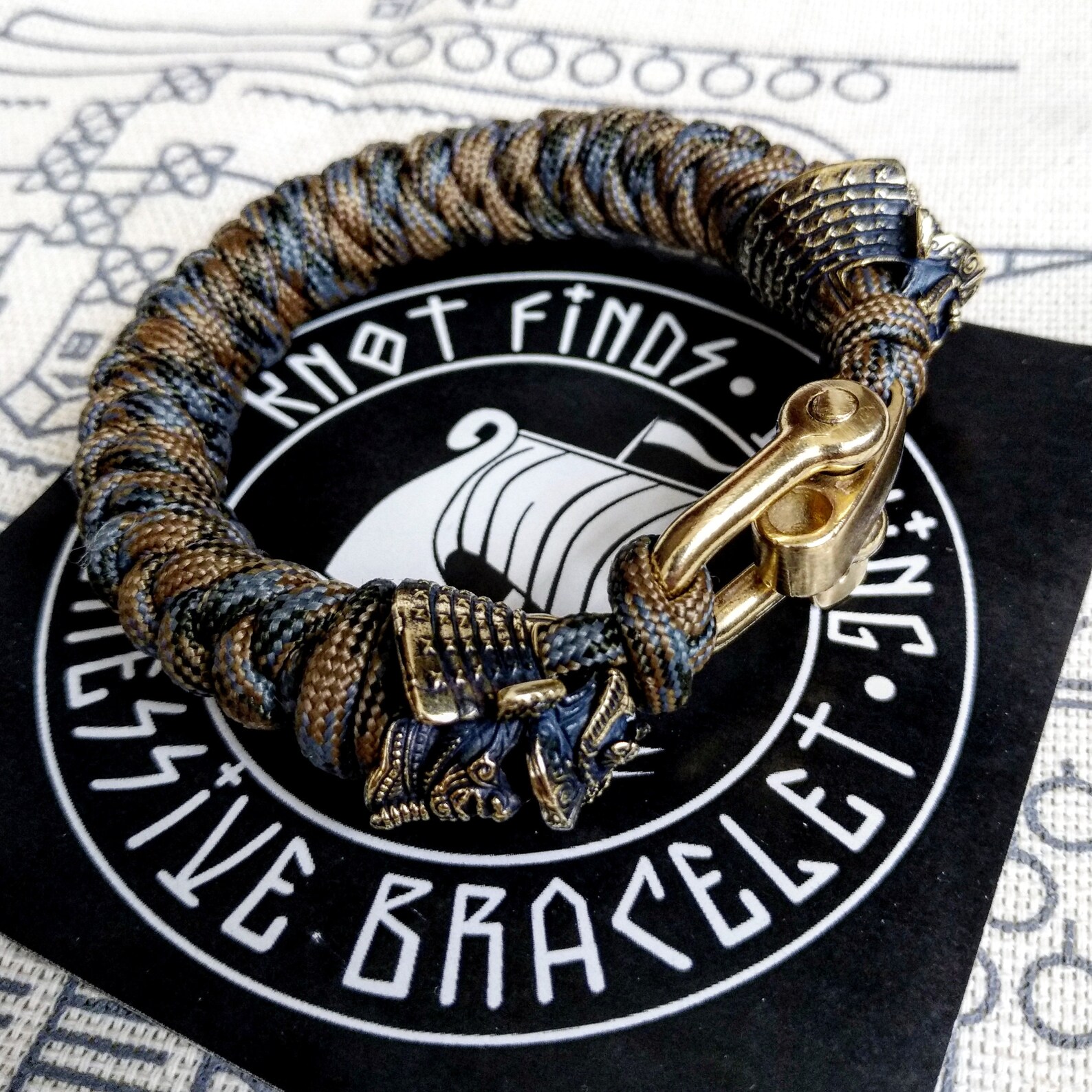 Custom Bracelet samurai Made of Paracord and - Etsy