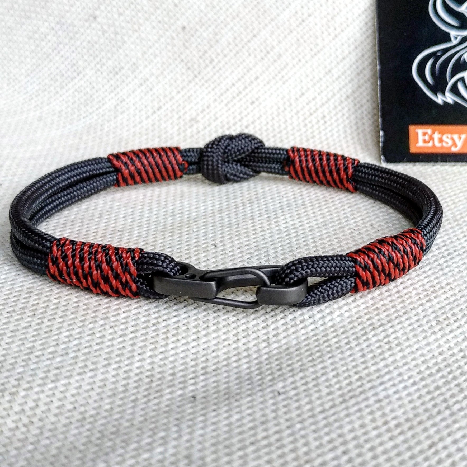 Handmade Paracord Bracelet Made of Celtic Knots Carbine and | Etsy