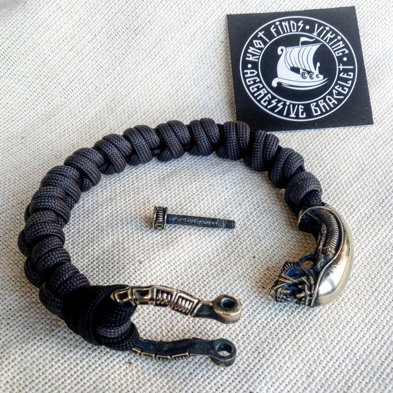 Paracord Bracelet alien. Celtic Knot and Parachute | Etsy