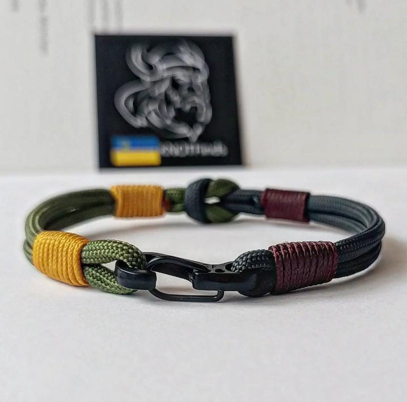 Thin Paracord Bracelet. Luxury Color of the Bracelet. Enchanting Mood ...