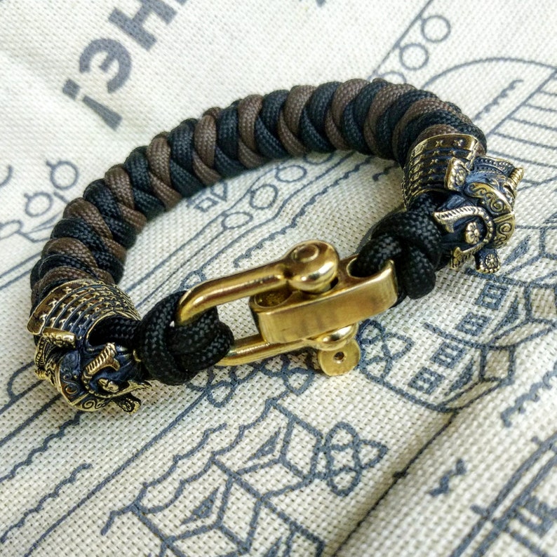 Custom Bracelet samurai Made of Paracord and - Etsy