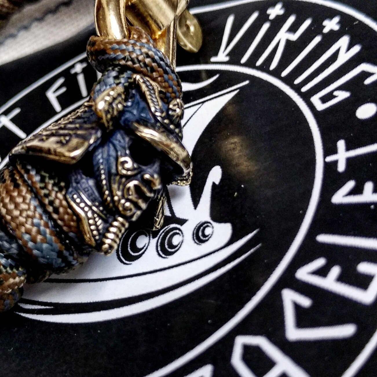 Custom Bracelet samurai Made of Paracord and | Etsy
