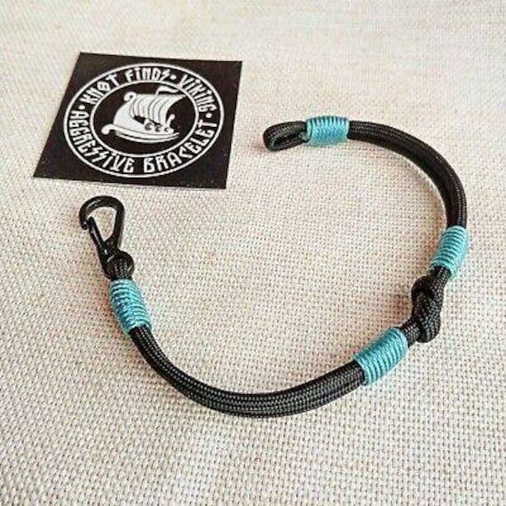 Thin Skydiving Bracelet Made of Paracord and Carbine for Men. | Etsy