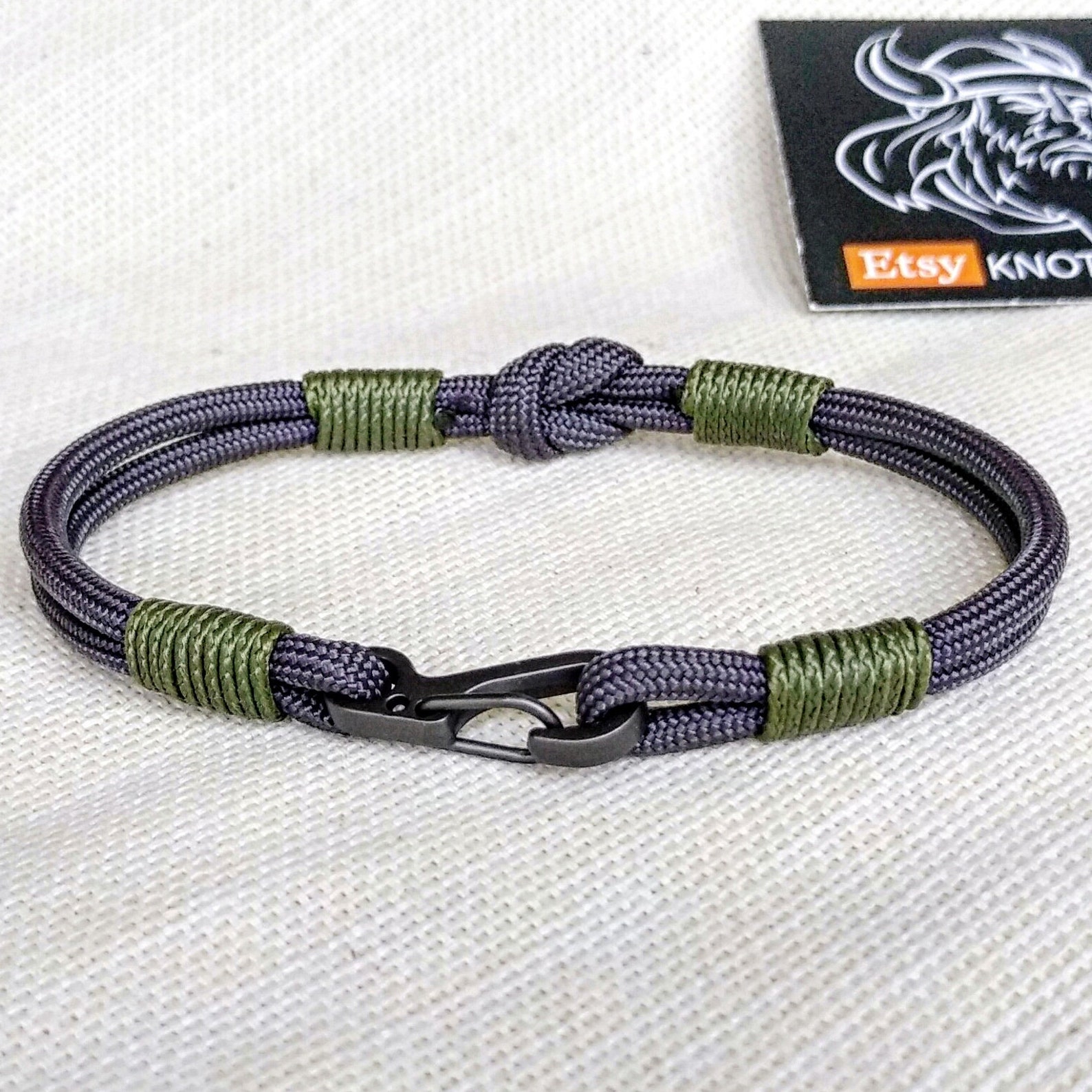 Thin Military Bracelet Made of Paracord and Carabine for Men. - Etsy