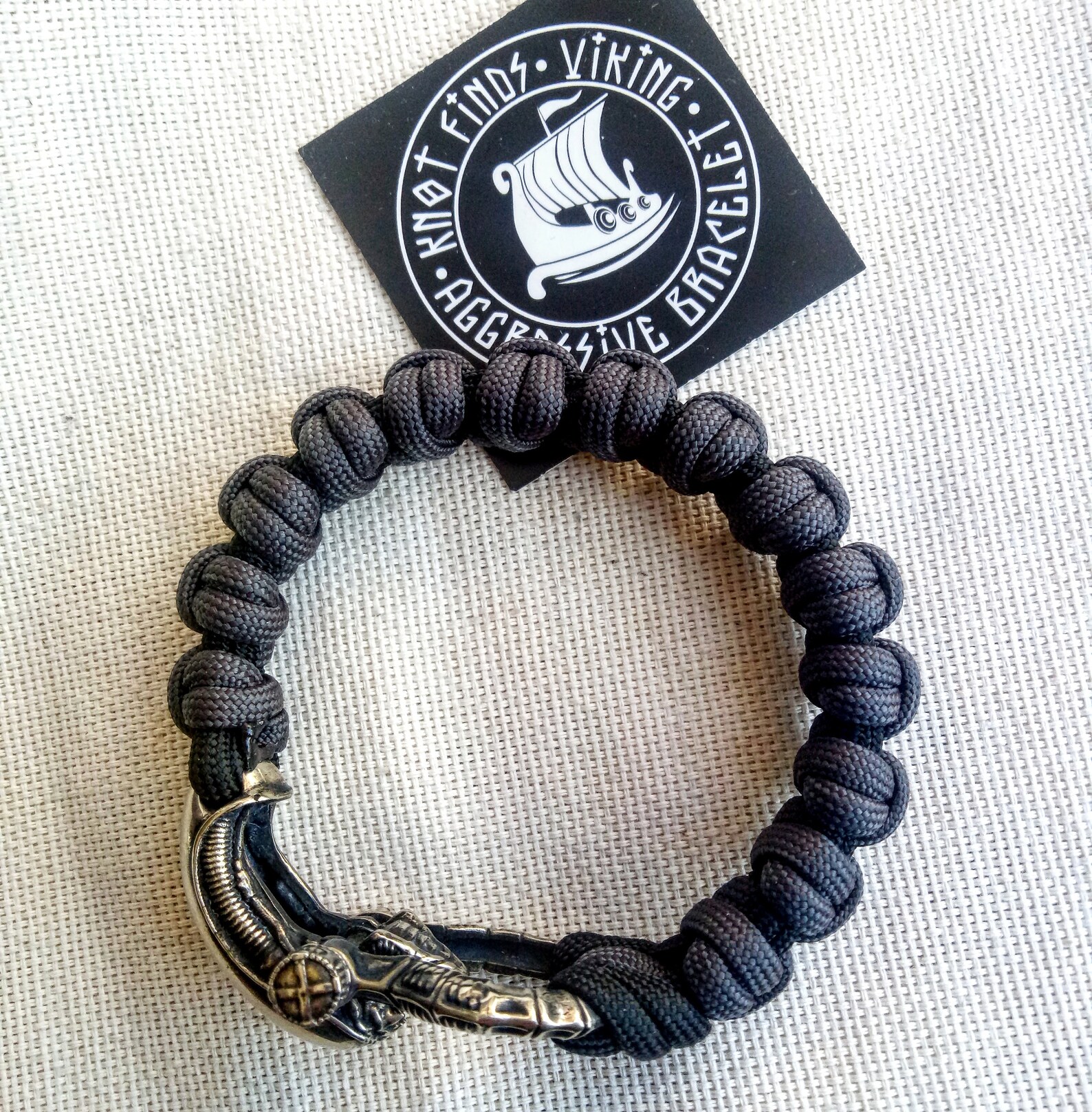 Paracord Bracelet alien. Celtic Knot and Parachute - Etsy