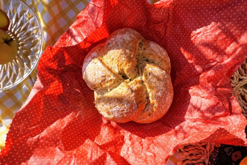 XL Reusable Beeswax Food Wrap: Sourdough Bread Wrap - 16x16 or 20x20 - Etsy