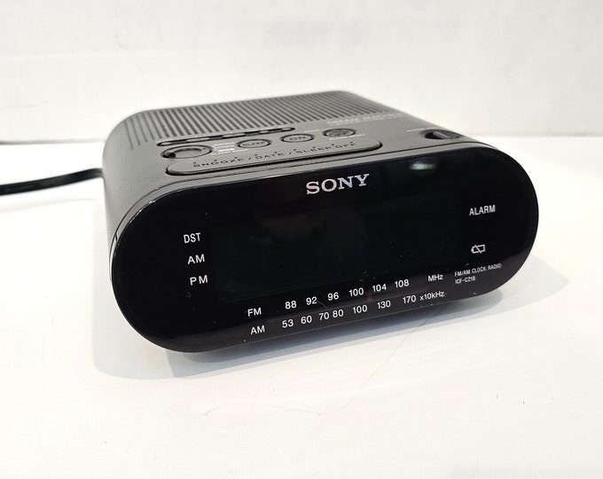 Sony Dream Machine Digital Alarm Clock Am Fm Radio Vintage Green LED ...