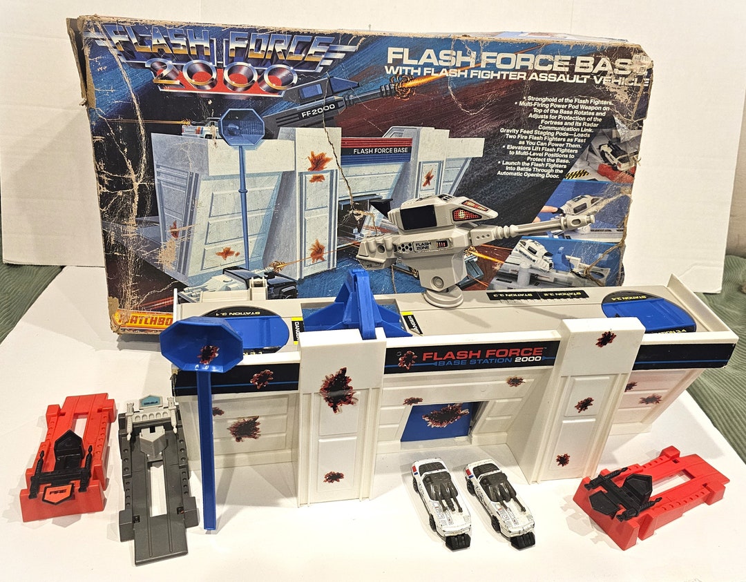 Vintage 1984 Matchbox Flash Force 2000 Base With 2 Diecast Flash ...