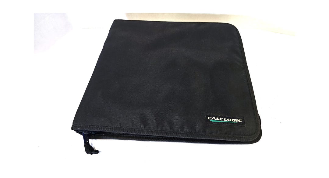 Vintage Case Logic 48 CD Zippered Fold-out Case Compact Disc Holder ...