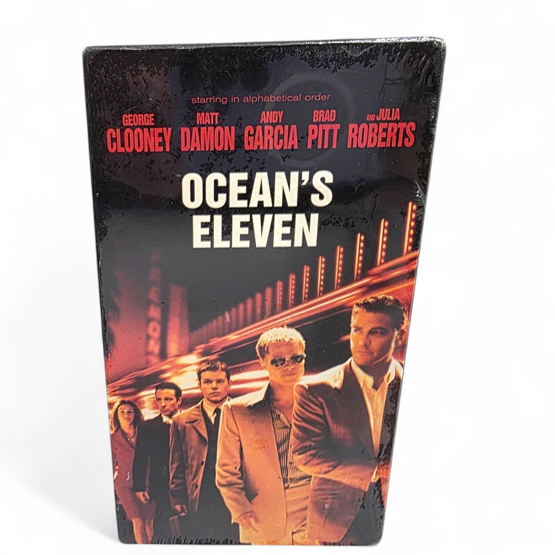 Ocean's Eleven VHS Tape NEW Sealed George Clooney Brad Pitt Julia ...