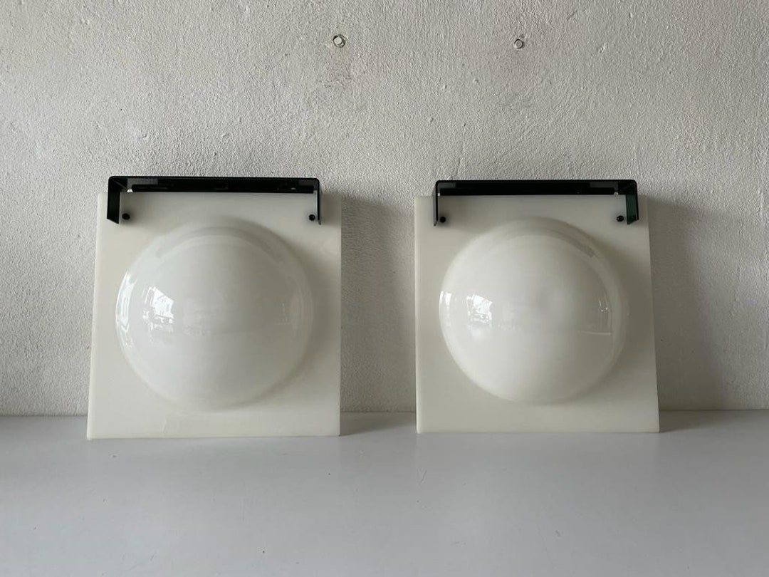 Italian Plexiglass Excellent Bubble Design Pair of Wall Lamps, 1960s ...