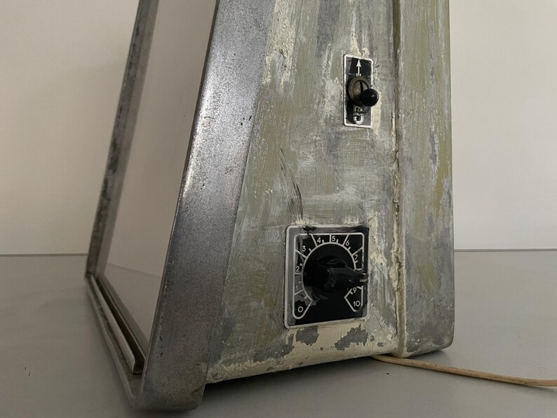 Aluminum and Plexiglass X-ray Medical Light Box With Wall Hanging ...