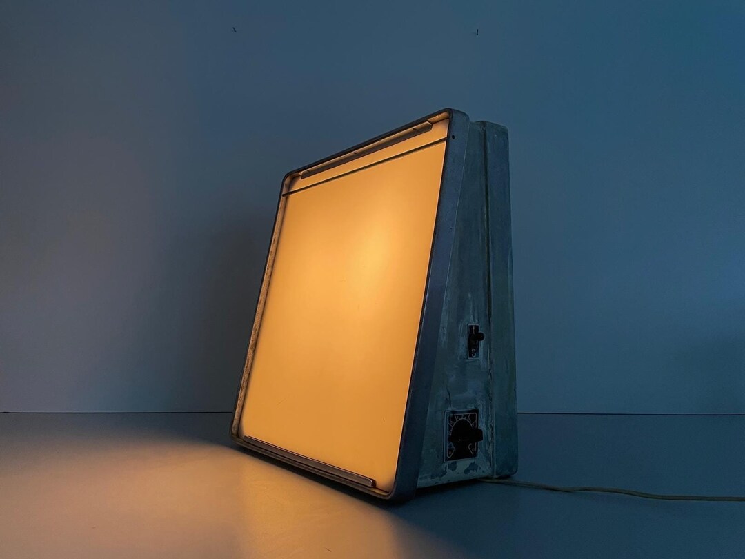 Aluminum and Plexiglass X-ray Medical Light Box With Wall Hanging ...