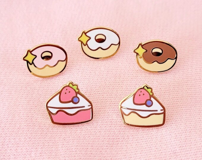 Donut Cake | 0.5" Filler Enamel Pins | Mini Sweets | Cute Desserts Food ...