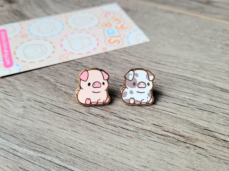 Pig 0.65" | Tiny Pals Mini Enamel Pins | Cute Animal Board Filler ...