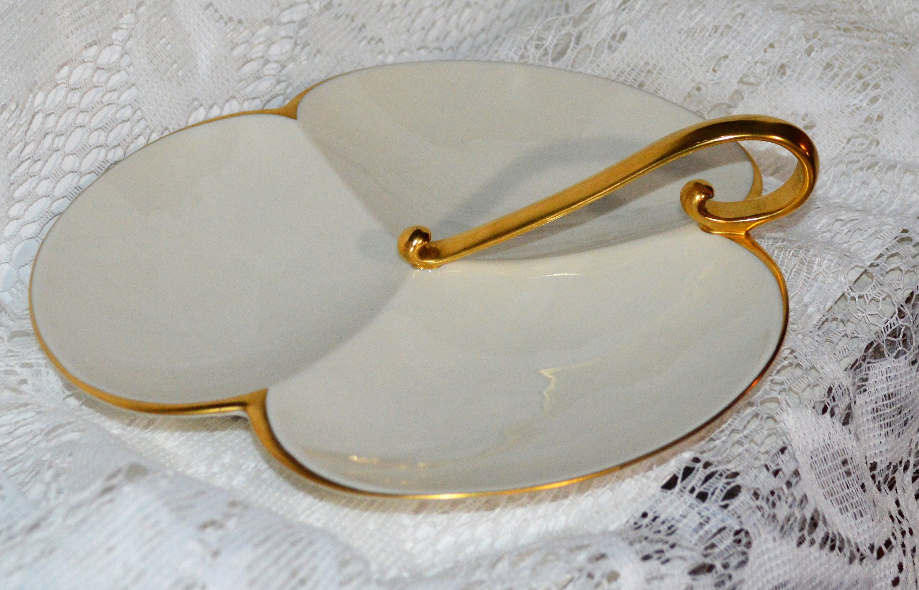 Pickard China 724 MCM Clover Shaped Candy Dish With Gold Trim - Etsy