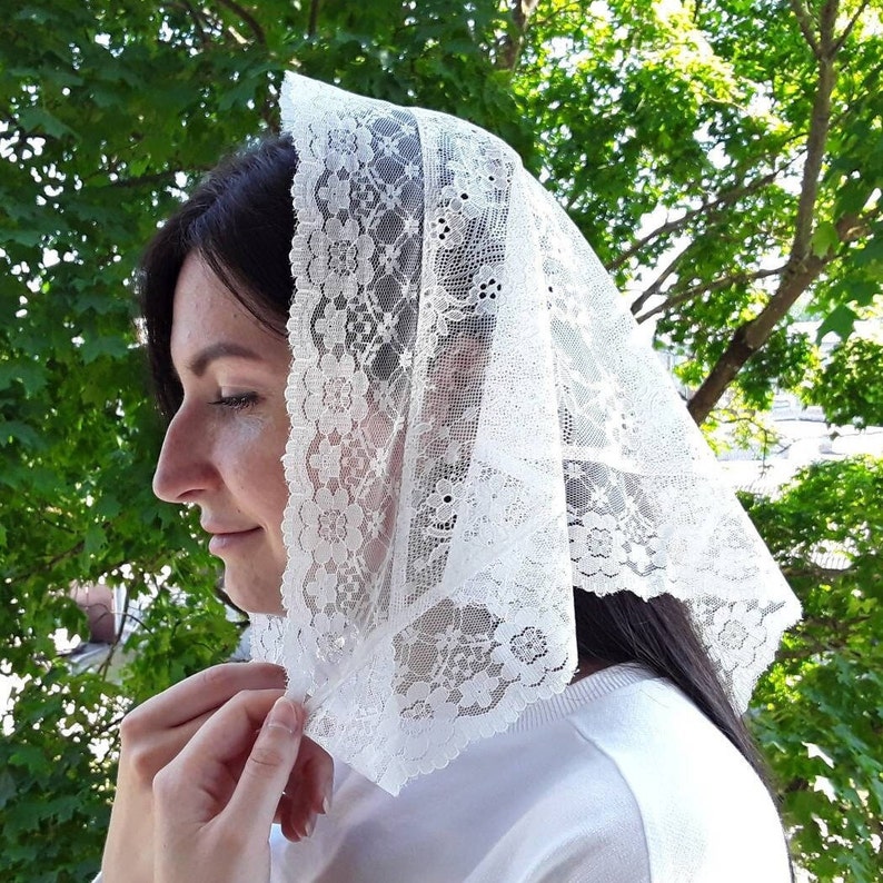 Lace Mantilla Chapel Veil: Catholic Head Covering, Prayer Shawl - Etsy