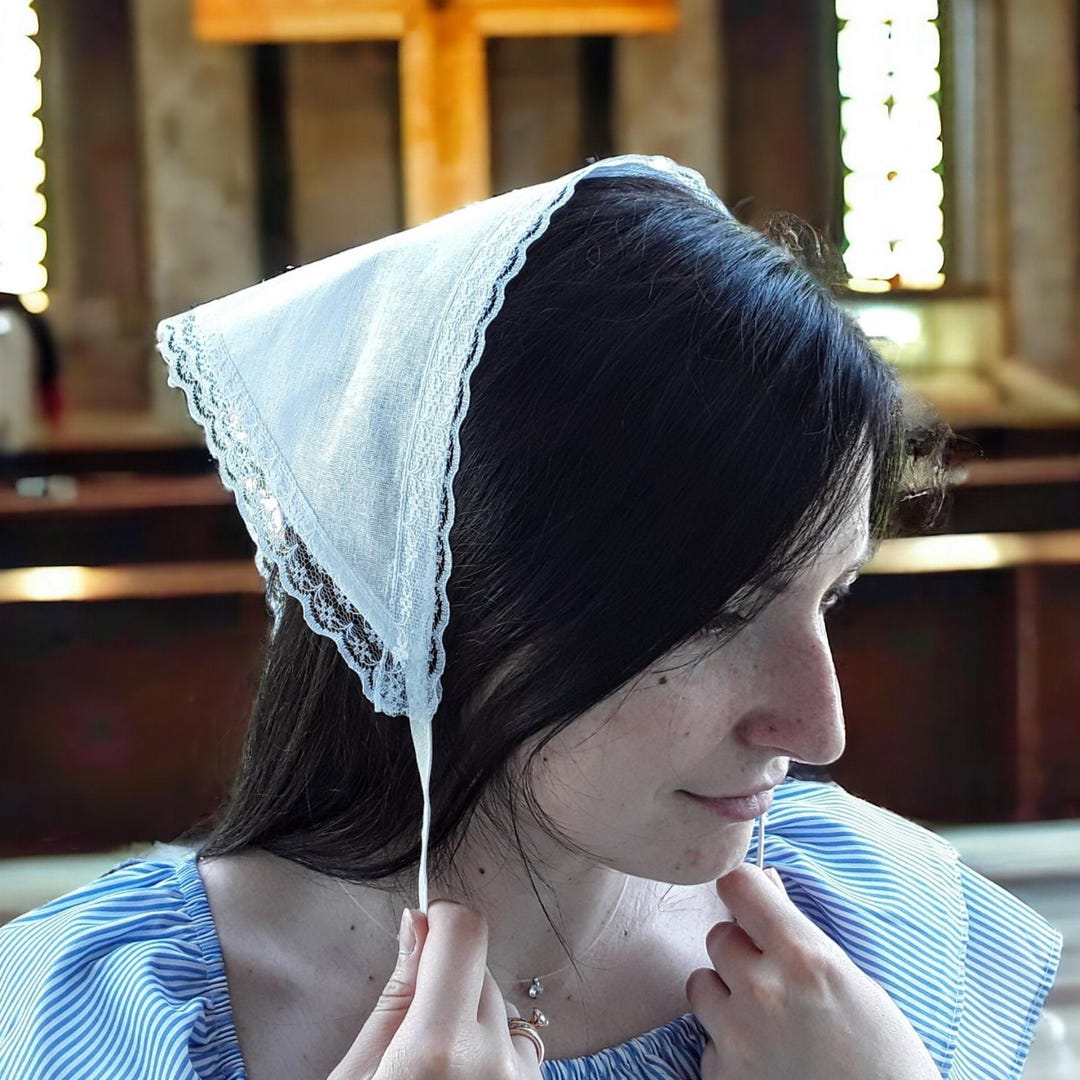 Linen Chapel Veil With Lace and Ties: White Christian Head Covering ...