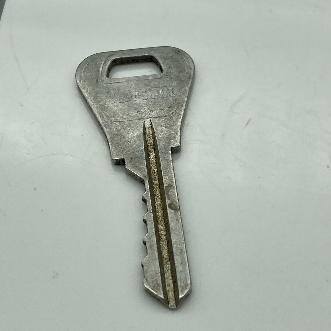 Vintage Weiser Aluminum Key E66542 - Etsy