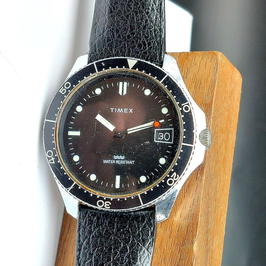 Vintage Timex Red Dot Sub Diver Mens Watch Lollipop Second Hand Wyler ...