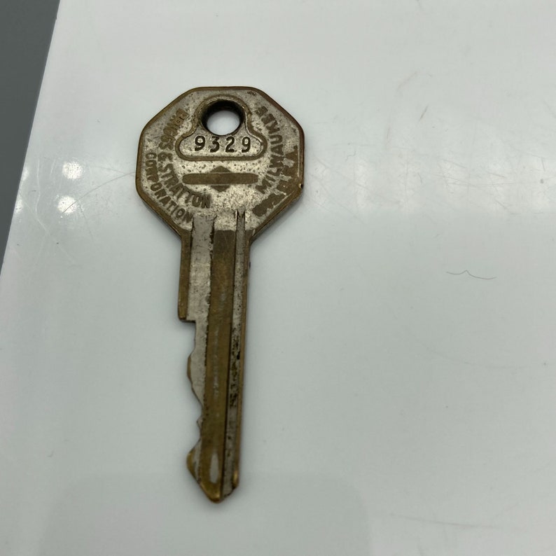 Vintage GM Knock Out Key to Greater Value Briggs Stratton 9329 ...