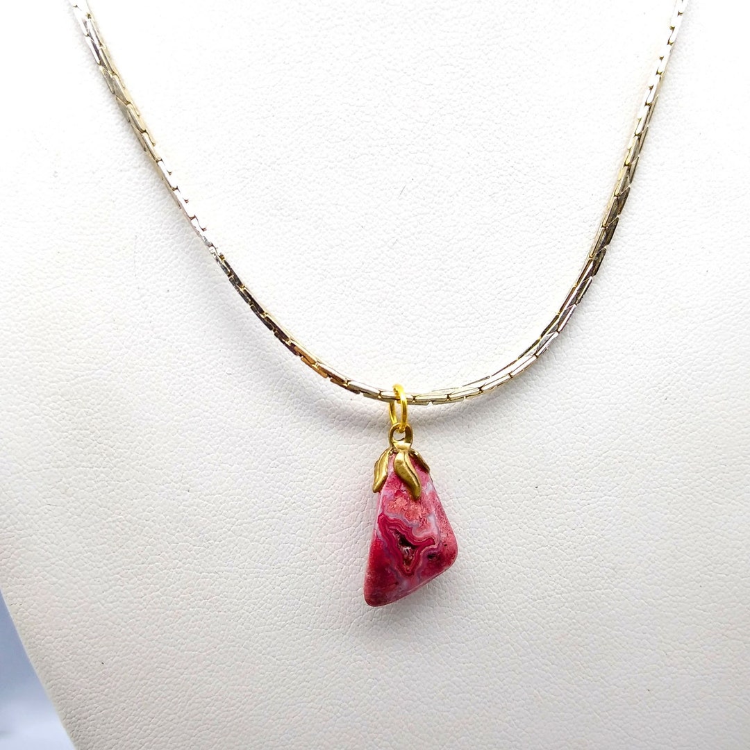 Natural Tumbled Pink Stone Pendant Necklace, Vintage Boho Burgundy ...