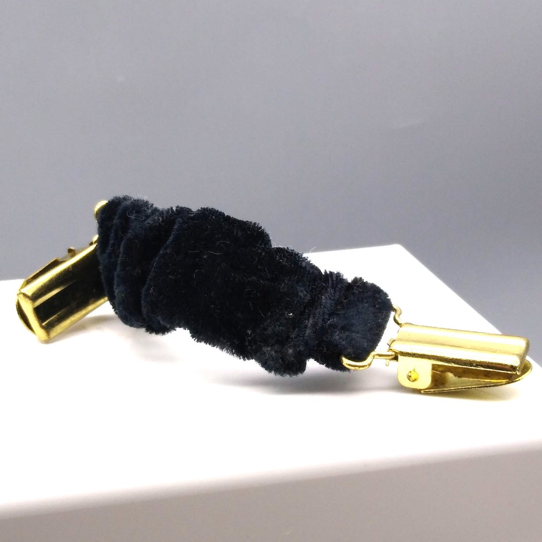 Vintage Fabric Covered Cinch Clip, Elasticized Black Velvet With Gold ...
