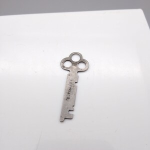 Antique Cary Safe Flat Key &5 Buffalo NY - Etsy
