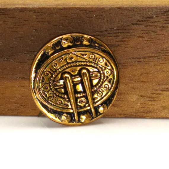 Antique Brass Pinback, Pin Back Button, Unique Design… - Gem