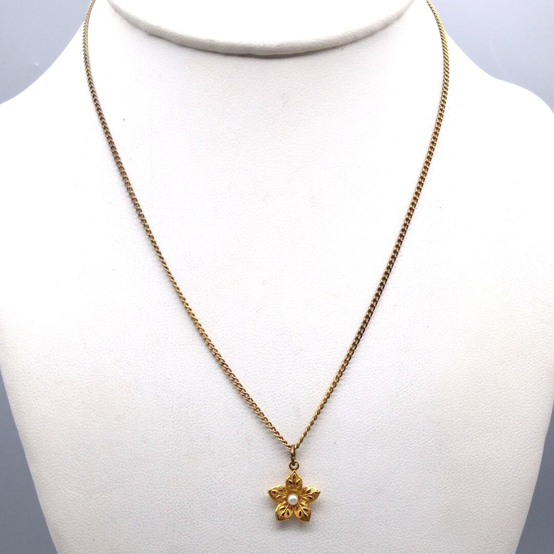 Vintage Tiny Flower Pendant Necklace, Pretty Embossed Floral With Seed ...