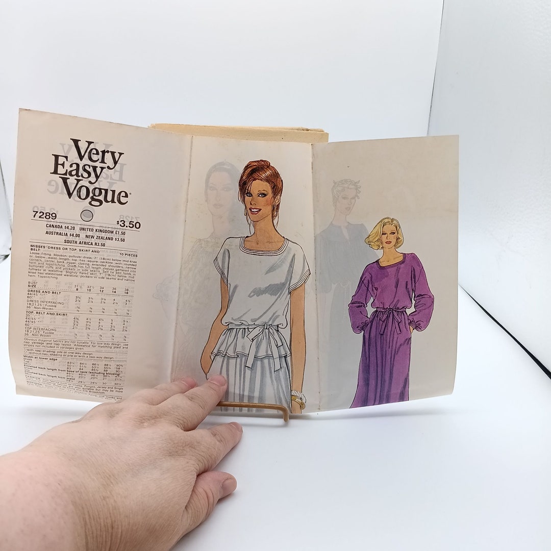 UNCUT Vintage Sewing PATTERN Vogue 7289, Very Easy Ladies 1979 Dress or ...