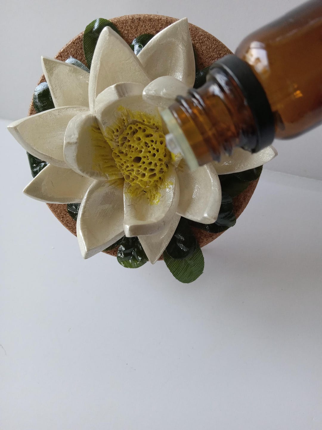 Aromatherapy Clay Lotus Flower Essential Oil Passive Diffuser ...