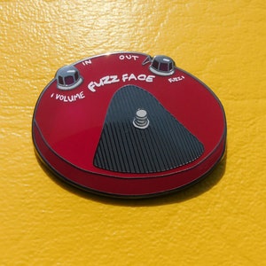 Fuzz Face Guitar Effects Pedal Enamel Pin Badge, Hard Enamel Pin 35mm ...