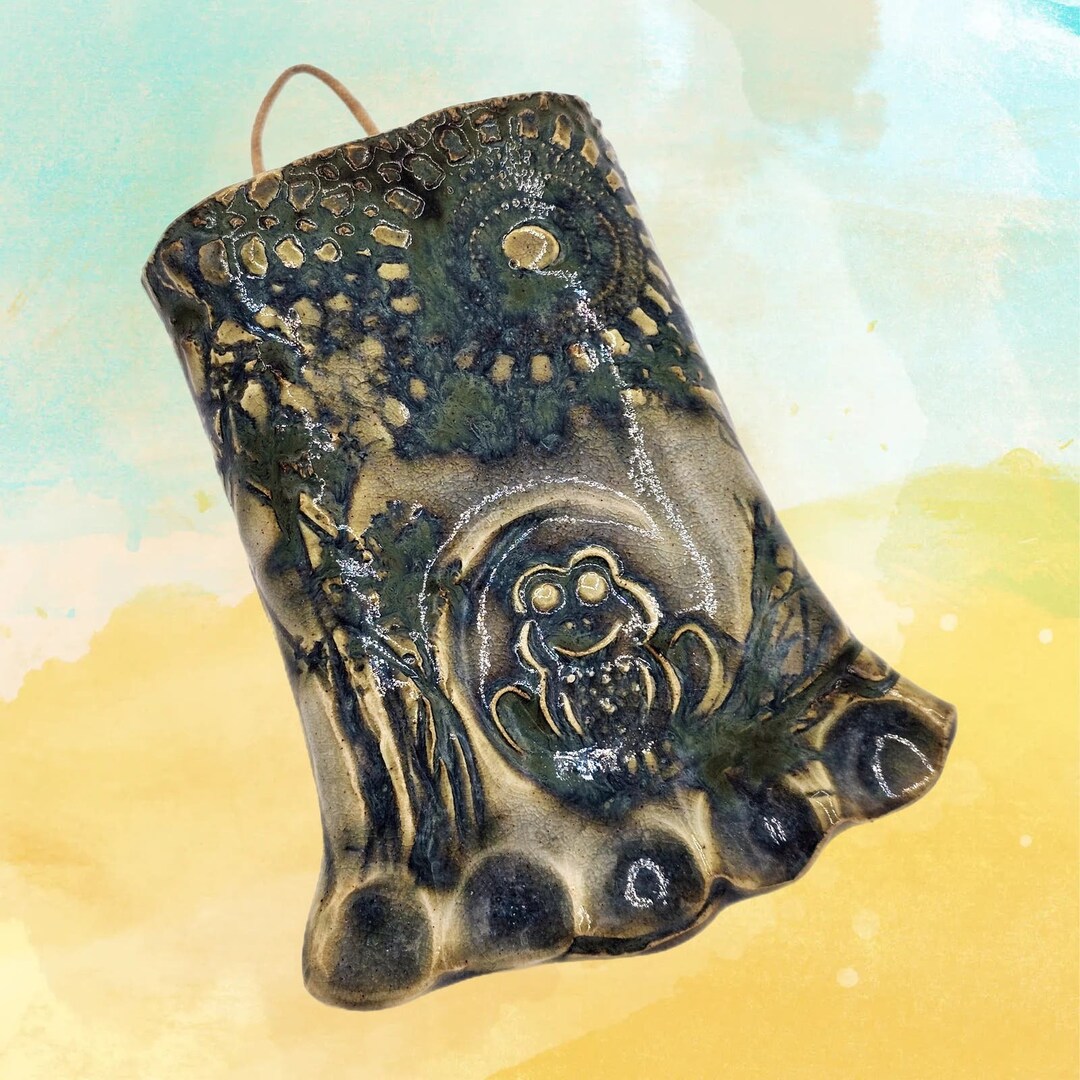 Rustic Floral Frog Wall Pocket Handcrafted Studio Pottery Garden Art ...